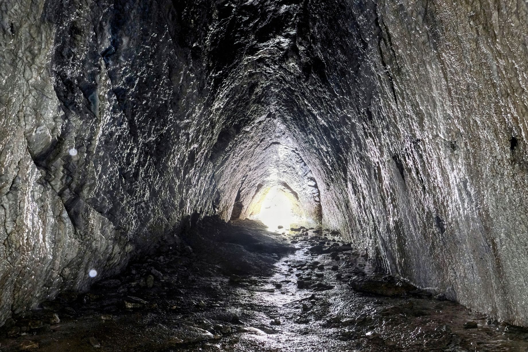 Inside mysterious woodland cave where Neolithic axe was found ...
